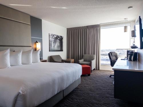 10 Top Hotels in Calgary (AB) | Places to Stay w/ 24/7 Friendly ...