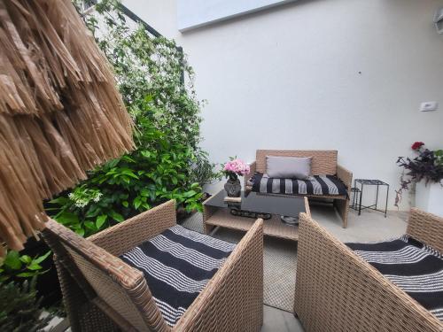 Villa Amore Radini Istrian Stone House Studio With Private Parking And Terrace - Brtonigla