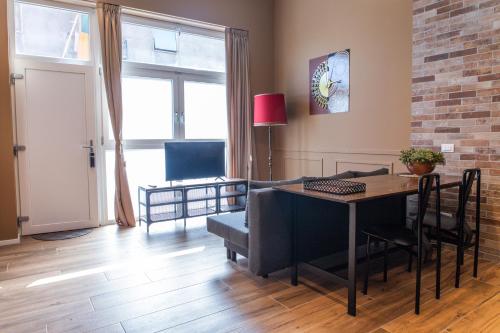 New Modern Apartment - Connected To Duomo - Milan