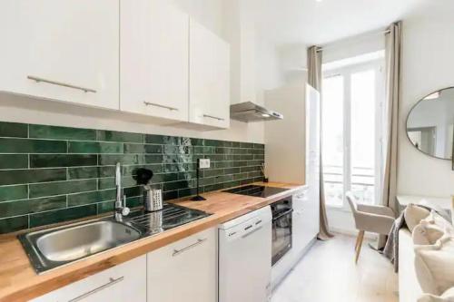 T2 Cocoon In The Heart Of Cours Julien | By Airnest - Marseille