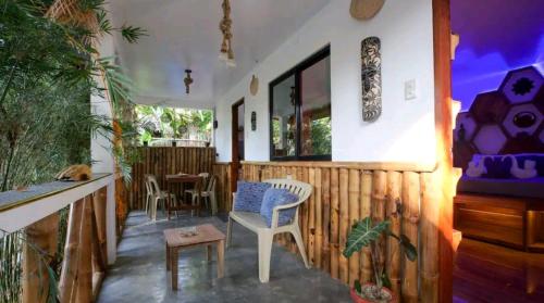 The White House - El Nido