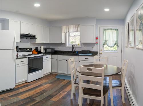 Woodland Apartments - Acadia National Park - Bar Harbor, ME