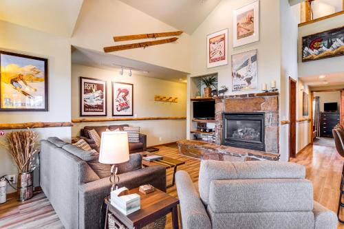 Walk To Shuttle, Lift & Main St! Breck Ski Base - Breckenridge, CO