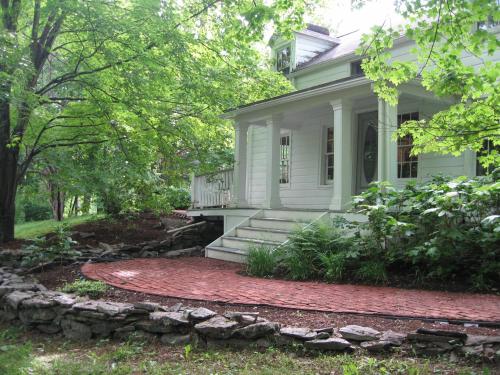 Private Setting On Country Farm Near Rhinebeck - State of New York