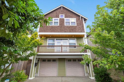 Perch - City Oasis - Shoreline, WA