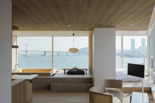 Onuji Stay - Busan
