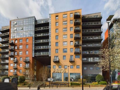 Stylish Apartment In Great City Location, Parking Possible - West One - Sheffield