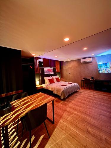 Pause Thermale Suites Deluxe Et Spa Privatif - Herstal