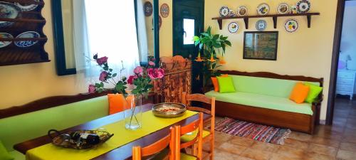 Dora's House, Rhodes booking & map | chiangdao.com