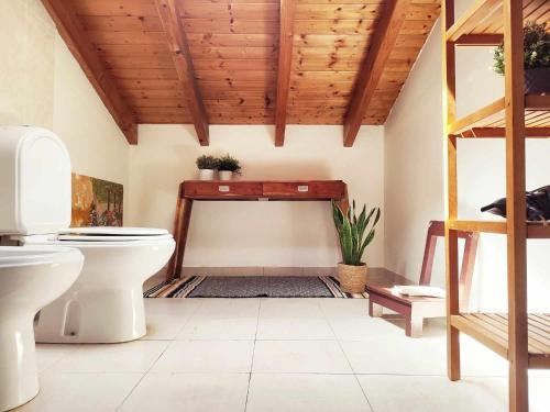 Homestay Attic Private Bedroom - Aljezur