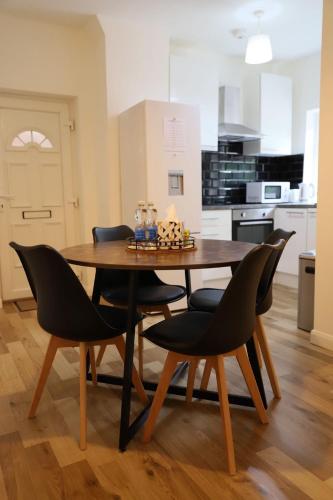 Alexandra Apartment -Secured Parking -2 Bedrooms - Crewe