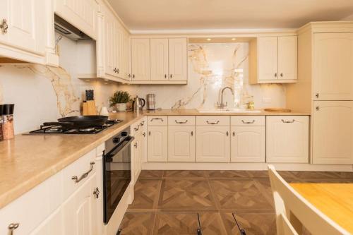 Pittville Apartment - By Luxury Apartments - Cheltenham