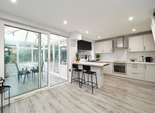B92-hs2-nec-bhx-contractor's-guests Welcome - Solihull