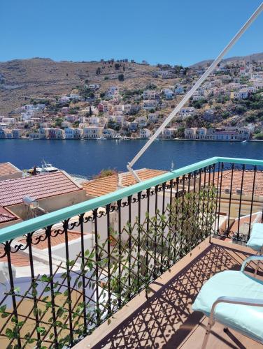89 Steps Symi - Simi