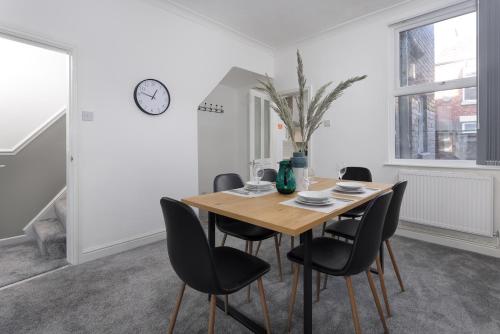 Cowley House - Anfield - 3br - Sleeps 7 - 리버풀