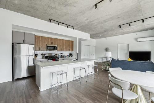 3br Luxury Modern Apartment - River West - Chicago