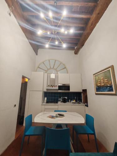 Corte Aranci Deluxe Apartment In Historic Center Of Lucca - Lucca