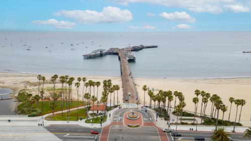 Hotels near Seven Bar and Kitchen, Santa Barbara (CA) - BEST HOTEL ...