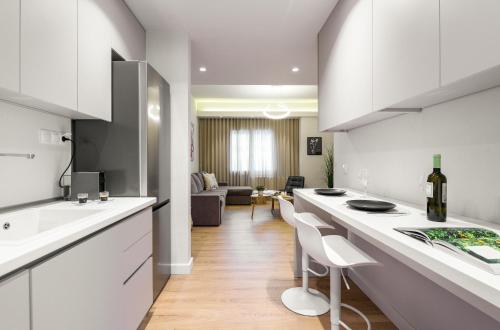 Elysium Retreat Apt Next To White Tower & Helexpo - Salonicco
