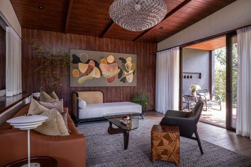 Shanti Cabin - Ezra Viniti Resort - Tagaytay