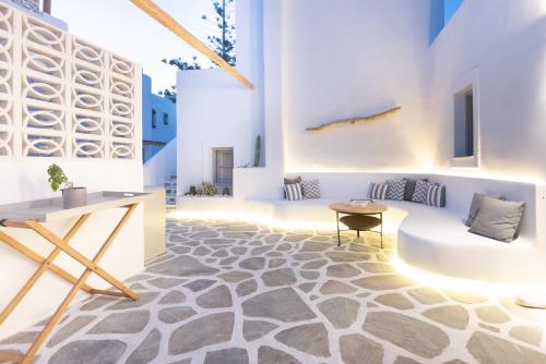 Swell S4 Brand New Studio In Naousa - Paros