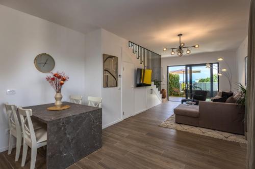Elegant Casa Aria With 2 Gardens And Bbq Facilities - Poreč