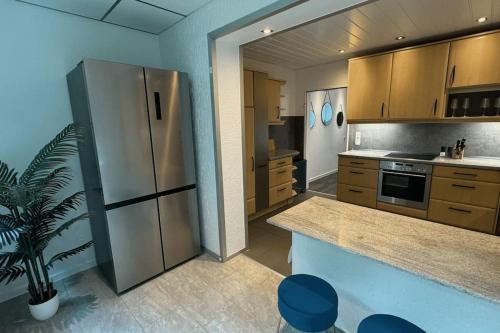 Geraumiges Apartment Mit Xxl Leinwand I Parkplatz I Wifi - Bochum