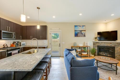 Traverse City Townhome: Walk To Boardman Lake! - Traverse City, MI