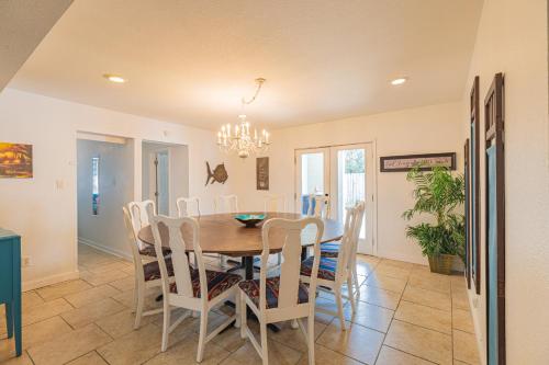 Villa Deluna - Pensacola, FL