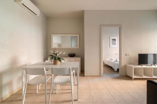 Stay U-nique Apartments Torre Damians - Barcelona