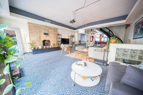 Private Gramercy Townhouse 3br 3ba With Terrace - New York City