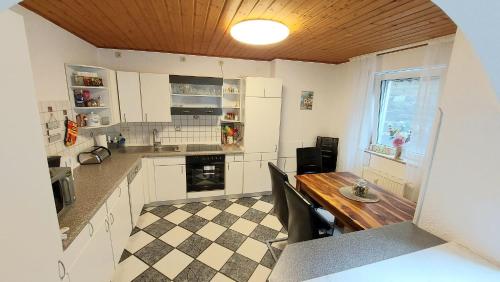 Apartment De Luxe 73 Qm Mit 3 Zimmer Und Terrasse - Lampertheim