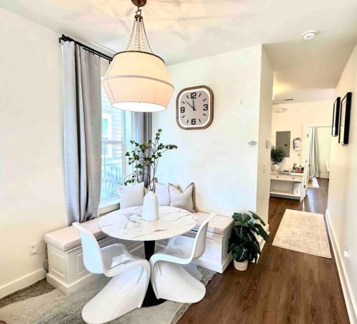 Stylish Cozy Family Cottage With Golf Cart - 1 Mile To Dwntn Ocean Springs And Beach - Ocean Springs, MS