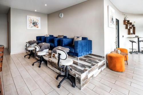 Blueberry Hill Hotel - Roodepoort, South Africa - Updated 2026: Hotel ...