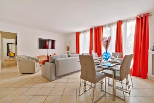 Welcome To Celia House - Vitry-sur-Seine