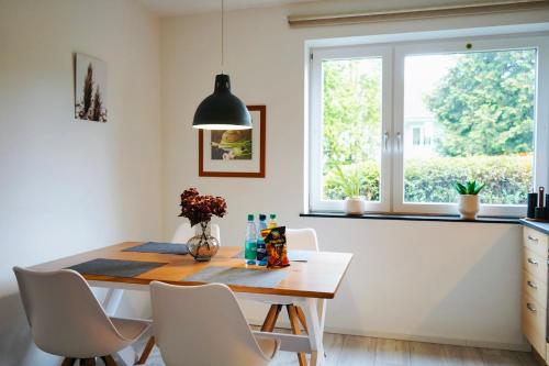 Erholsames Wohnen Fur 6 Personen-3 Schlafzimmer-parkplatz-waschmaschine-garten - Wolfsburg