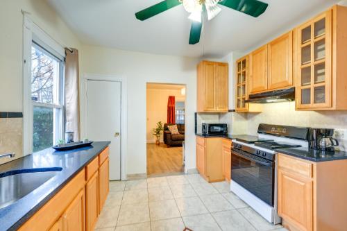 Charming Long Island Home W/ Fenced Yard! - Long Beach, NY