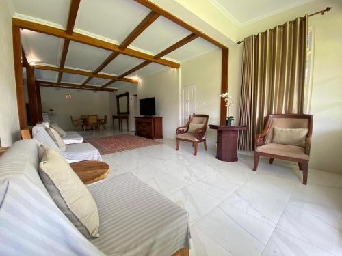 Beautiful 2rooms Rumah Manado Villa Marion Tomohon - Tomohon