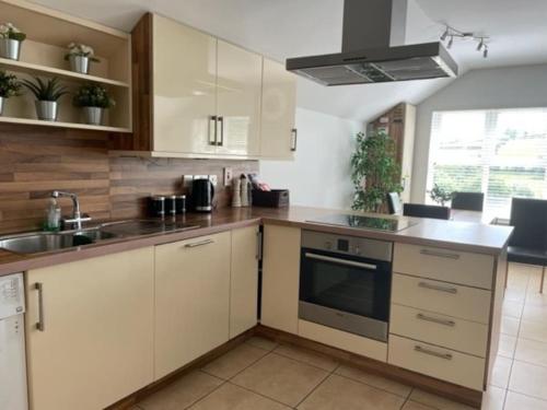 Luxury Town Centre Stay Ballycastle - Ballycastle