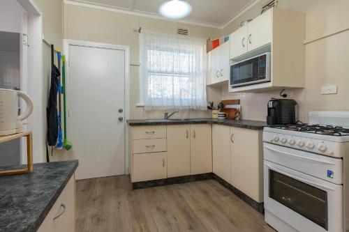 Lake Court - Forster