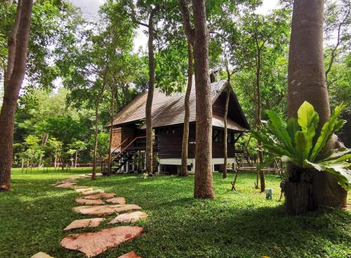 Hom Klin Paa หอมกลิ่นป่า - Kanchanaburi