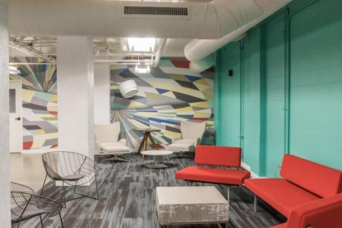 Stunning Downtown Studio With Rooftop Patio - Des Moines, IA