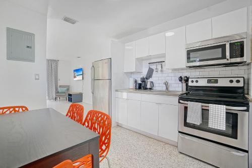 Elegant Wynwood Flats - Miami, FL