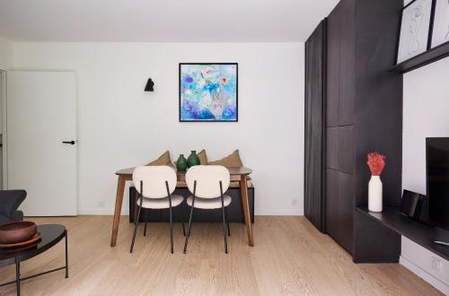 Beautiful Central Apartment Near Eiffel Tower And Invalides - Gare Montparnasse - Paris