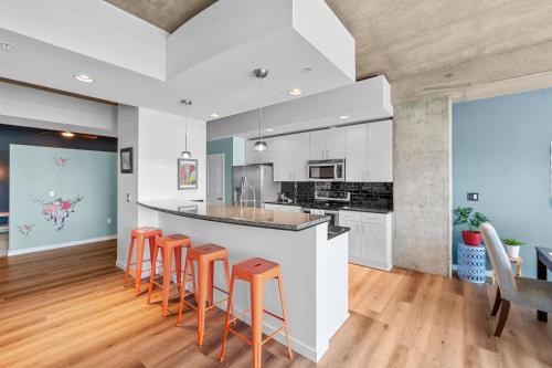 1700 Bassett, Unit 818 - Denver, CO