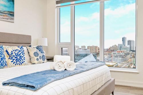 Condo Unit With Stunning Views & Amenities - Kitchener