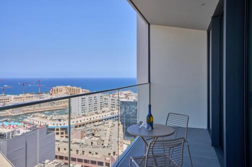 Mercury Tower Apartment With Stunning Seas Views - Pembroke, Malta