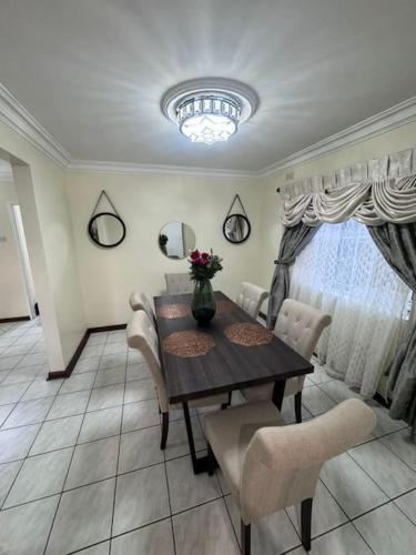 1568 On Mukwa - Harare