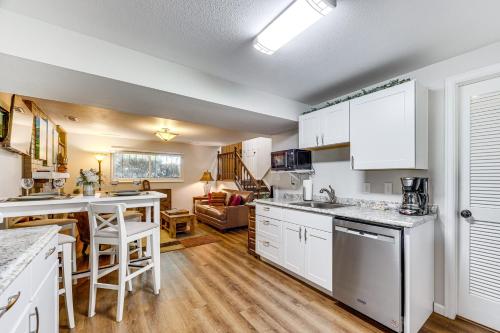 Hillside Place W/ Mountain Views ~ 8 Mi To Dtwn! - Colorado Springs, CO