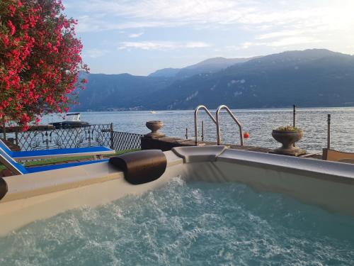 Villa Meridiana-luxury Lakeside Oasis On Lake Como - Lierna